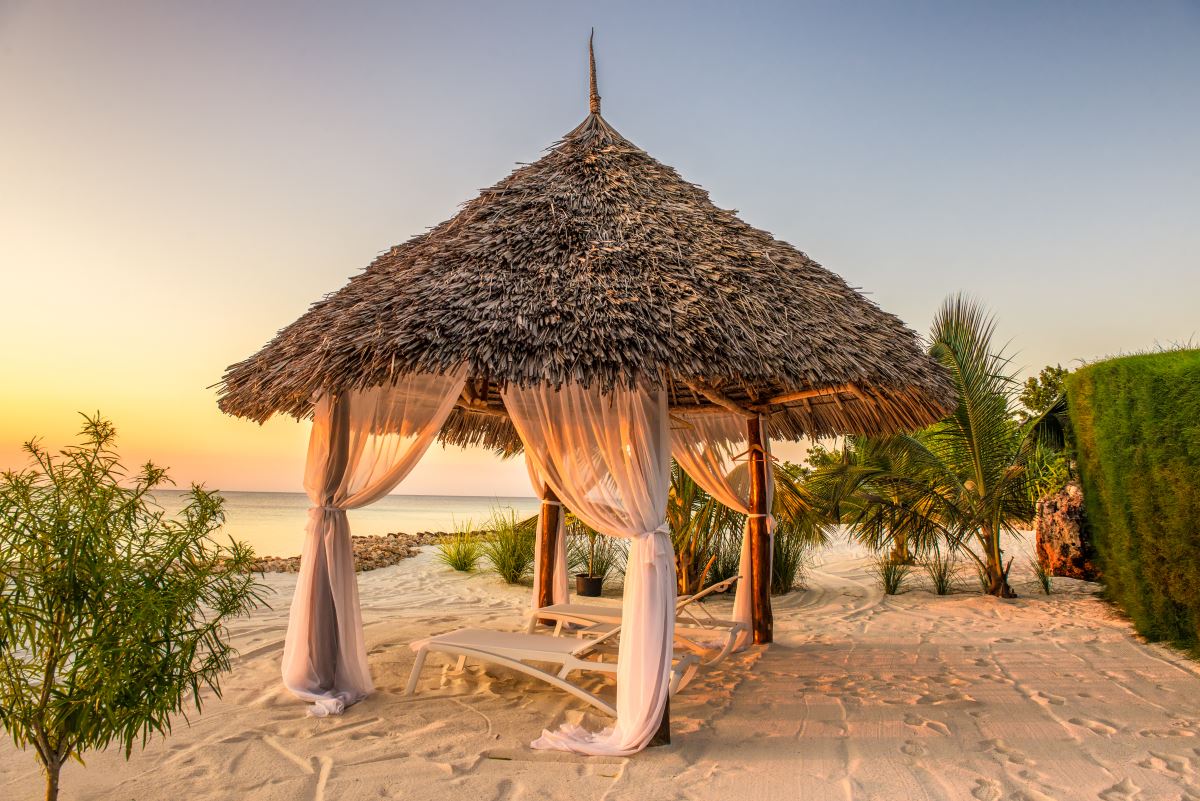 Zanzibar beach lounge sunset - Safari Club